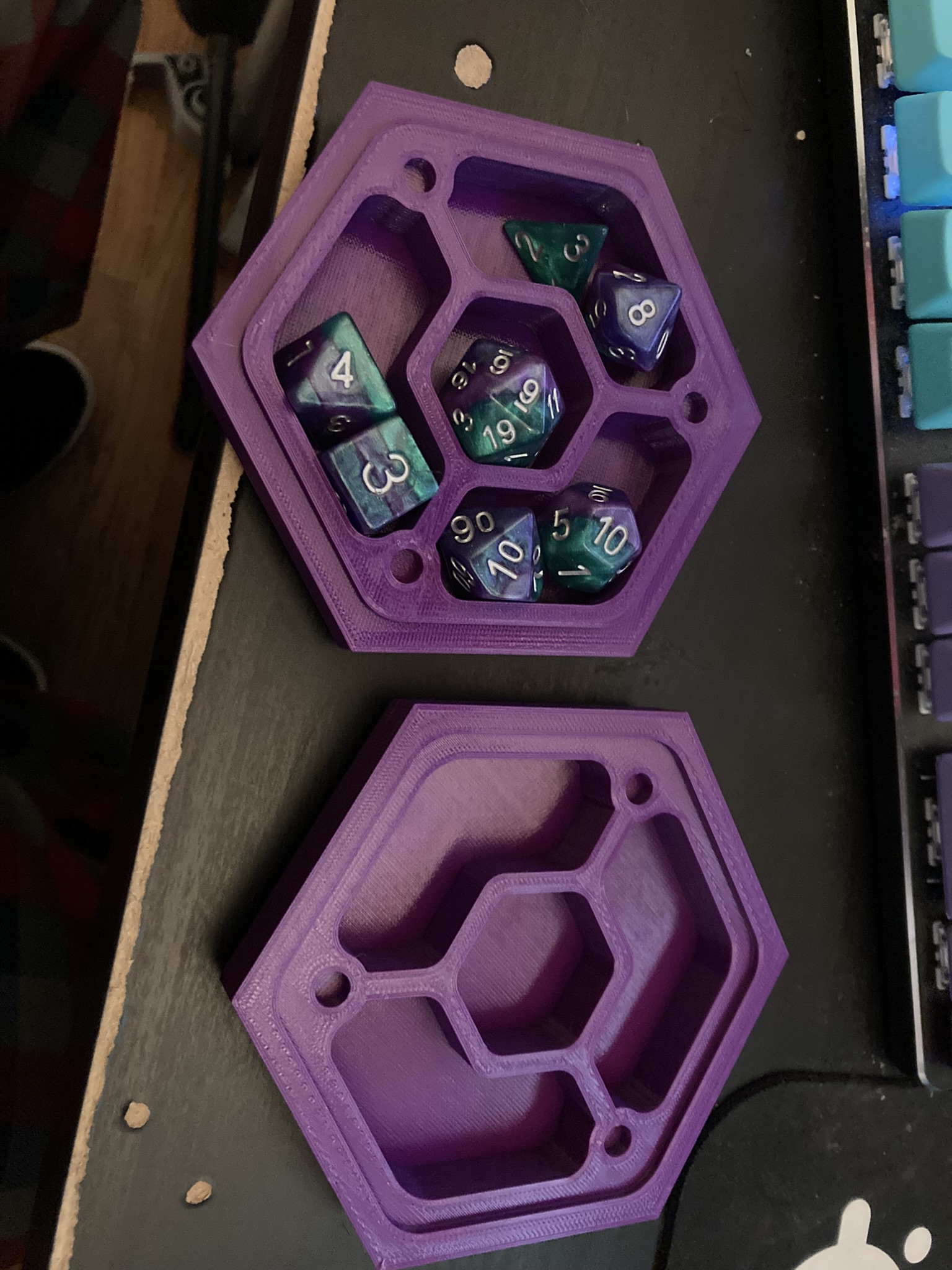 STL file DND Dice Case・3D printer model to download・Cults