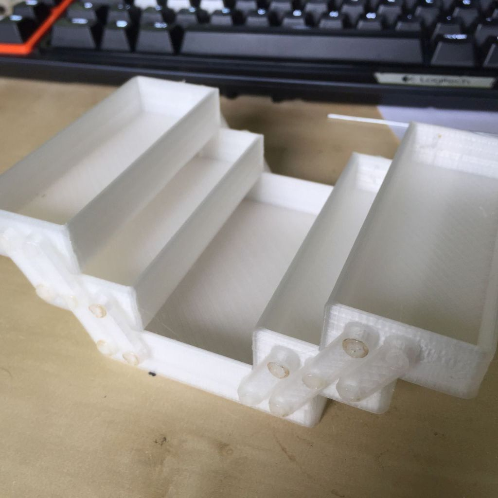 STL file Little Toolbox with opening mechanism 🧰・3D printing design to ...