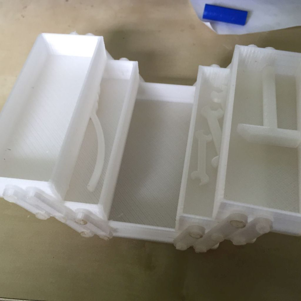 STL file Little Toolbox with opening mechanism 🧰・3D printing design to ...