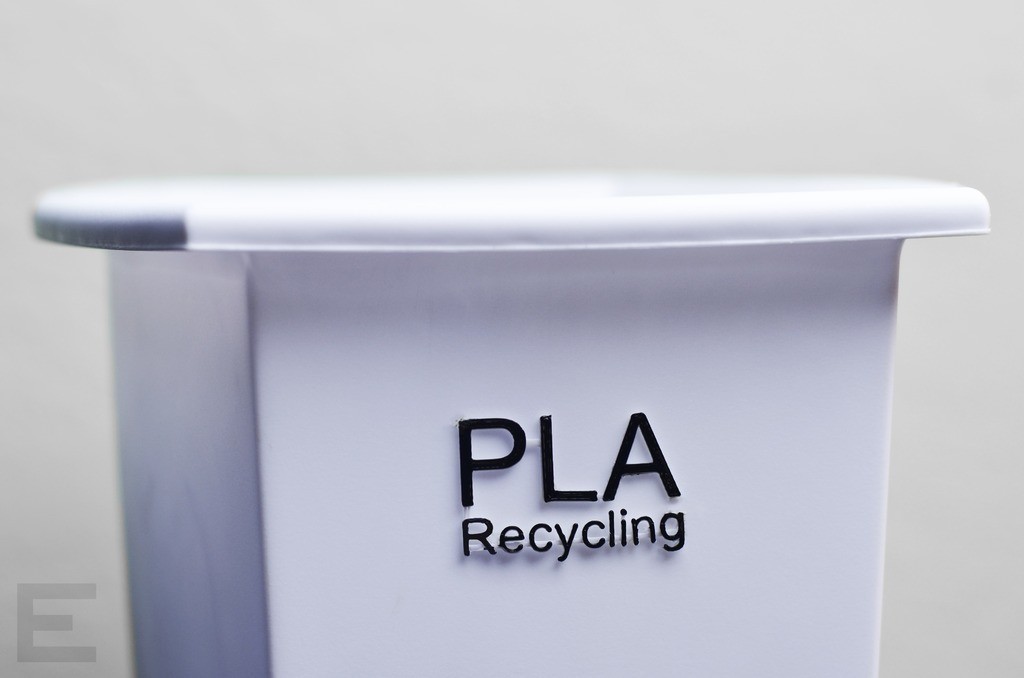 Free STL file PLA Recycling Sign・3D printable model to download・Cults