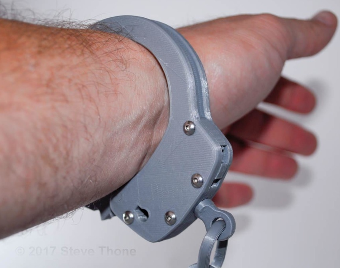 Download free STL file Realistic Handcuffs • Template to 3D print ・ Cults