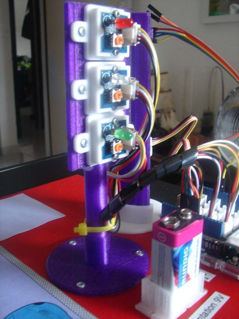 Fichier STL gratuit Feu tricolore / Arduino Traffic Light 🚦・Plan à ...