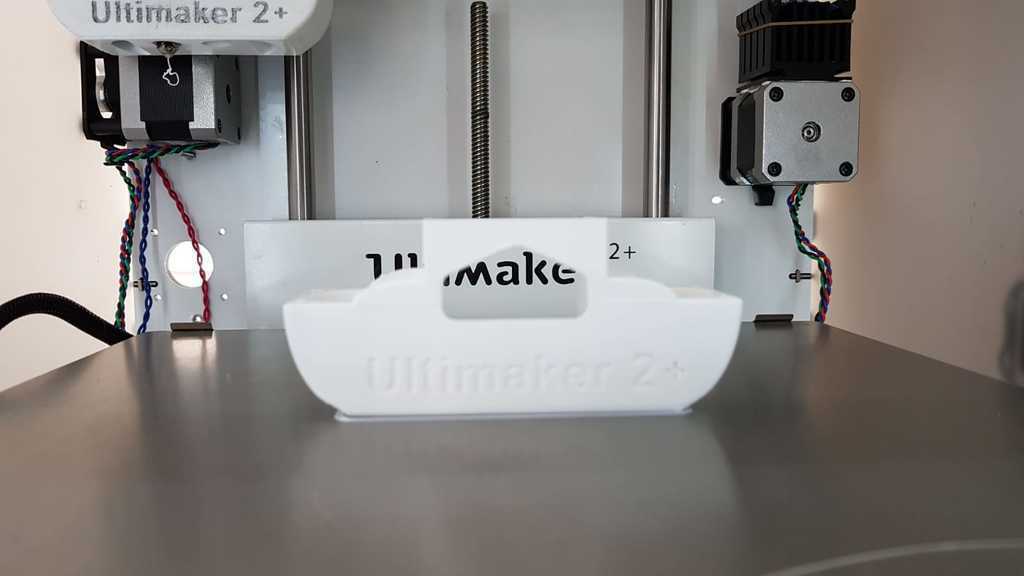 Free 3D file Ultimaker 2 Shroud dual nozzle 🧑‍🔧・3D printable model to download・Cults