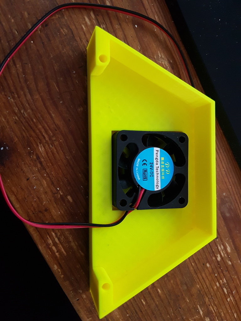 Free 3D file Ultimaker 2 Cooling board Fan Duct 🧞‍♂️・3D printing ...