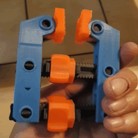 3D printed Hand-Screw Clamp ・ Cults