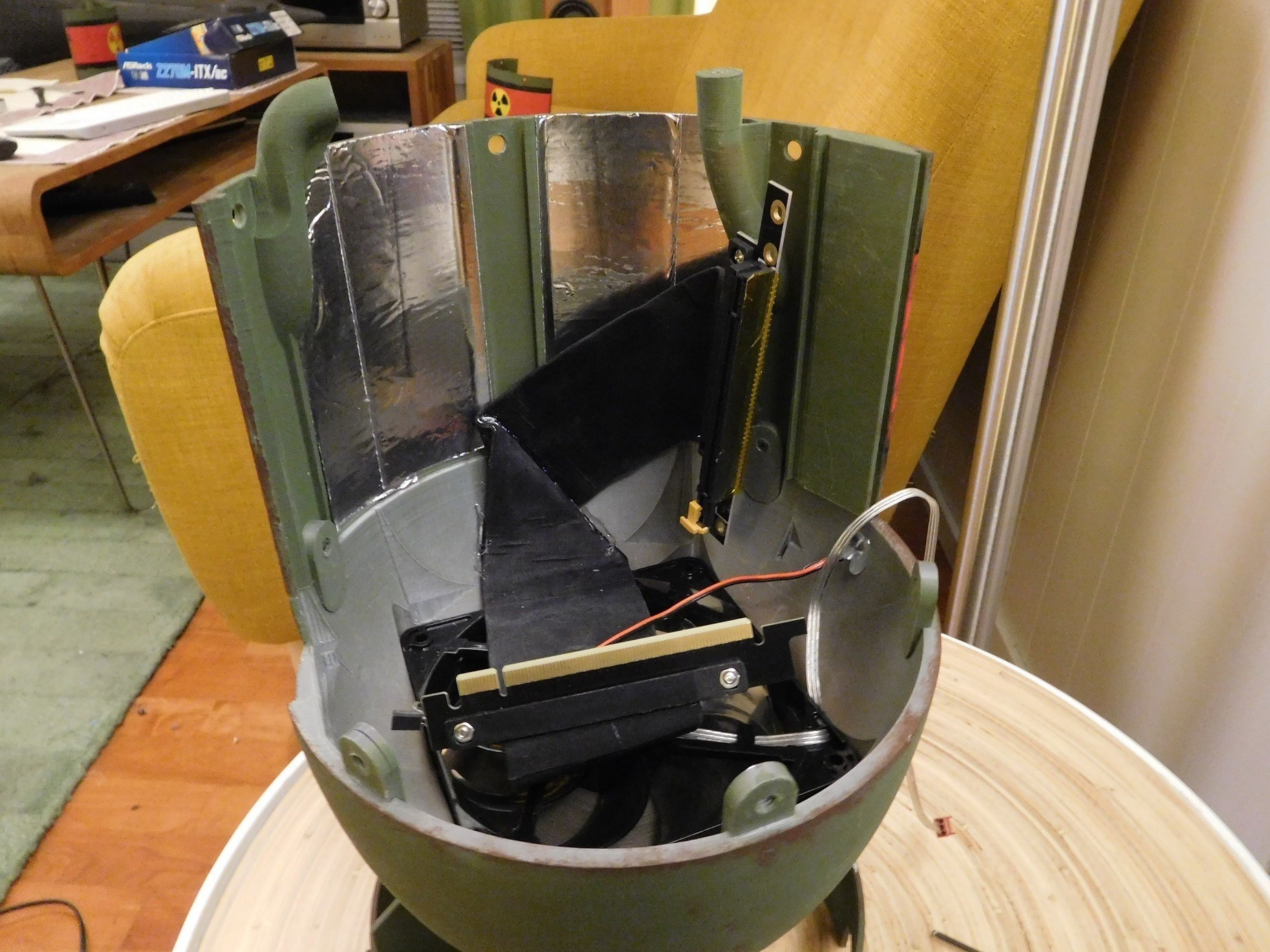 Free STL file Nuclear bomb PC case. "Nuke" 💣・3D printable model to ...