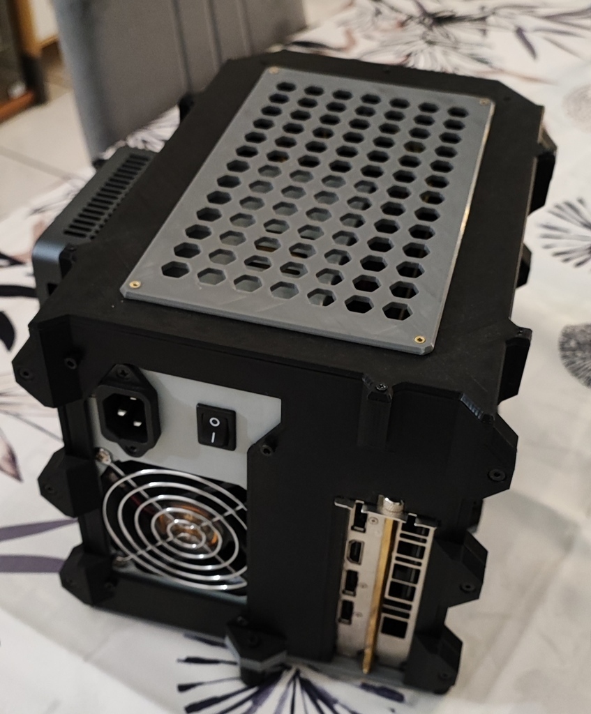 Archivo 3D gratis HJJ LINK eGPU / caja para GPU externa 🔗・Objeto de ...