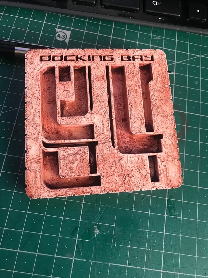 3D file Star Wars Docking Bay 94 Sign・3D print model to download・Cults