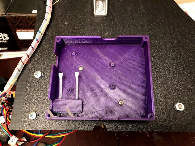 Free STL file Arduino UNO / CNC Shield Enclosure for CNC Router ...