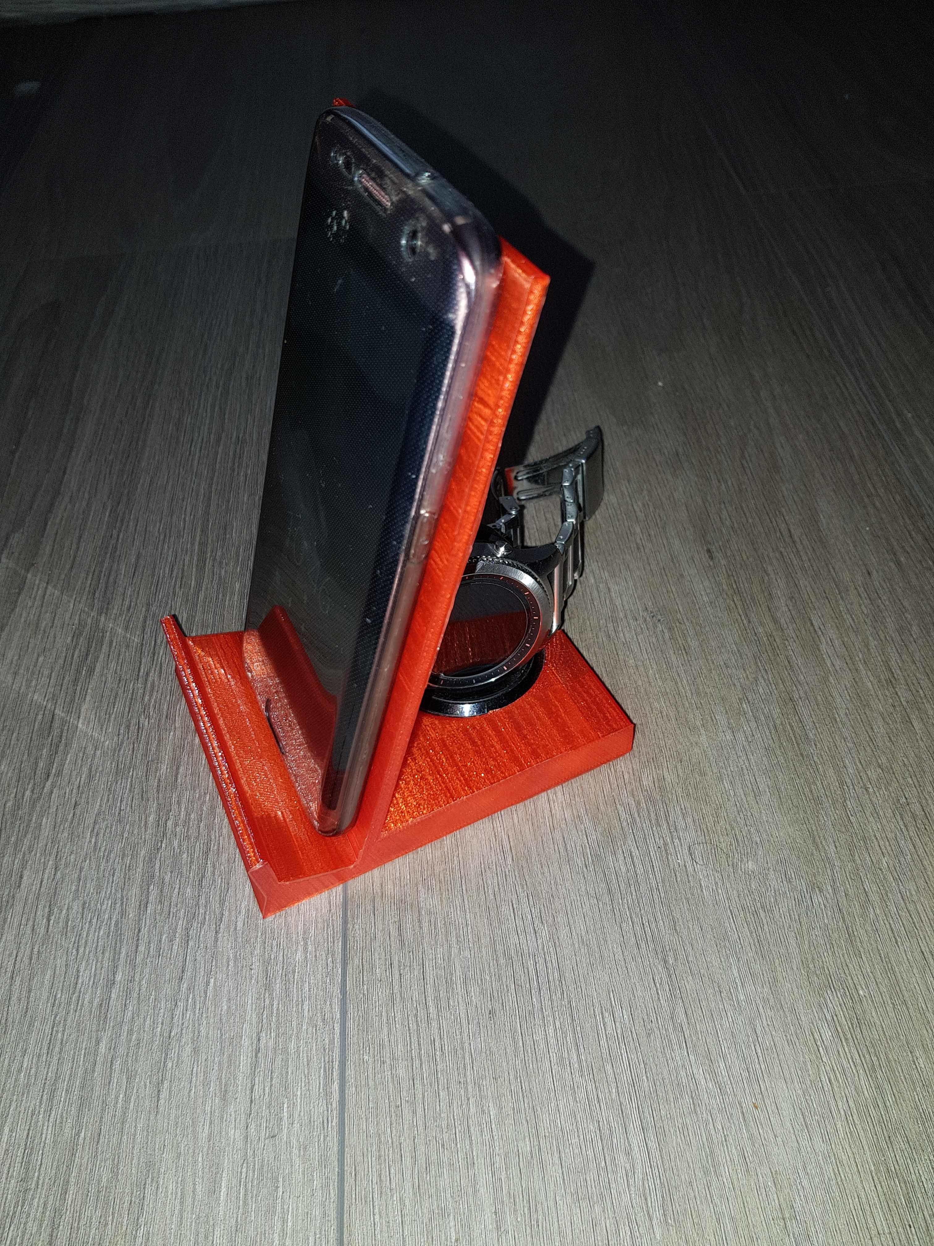STL file dock phone & watch・3D printing template to download・Cults