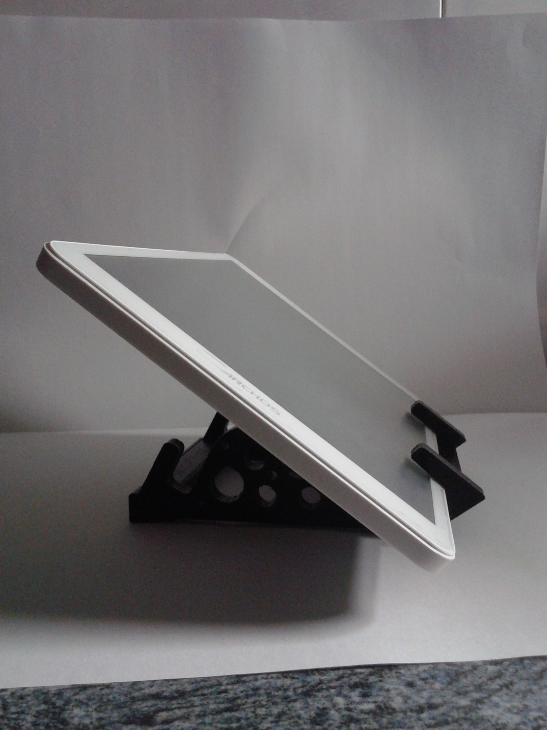Fichier STL gratuit Support pour tablette 10' à 2 inclinaisons・Design ...