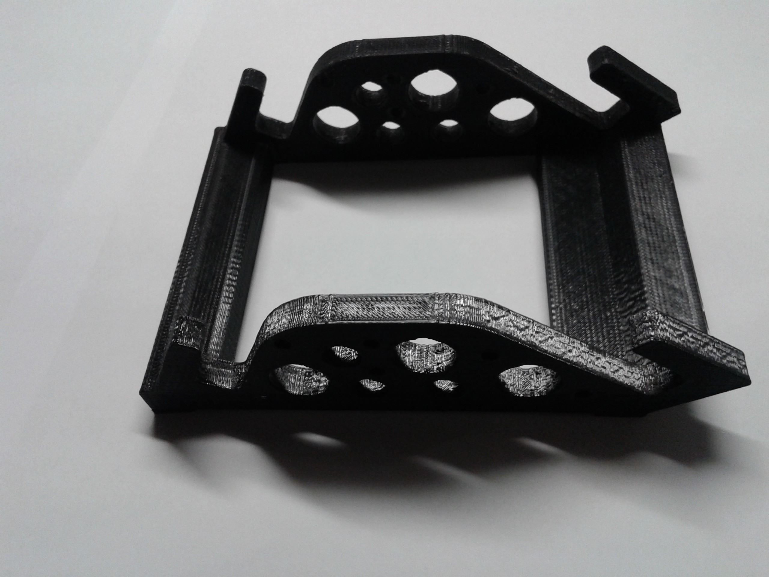 Fichier STL gratuit Support pour tablette 10' à 2 inclinaisons・Design ...