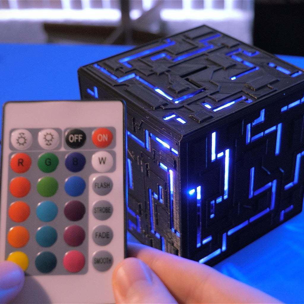 Free STL file The Alien Cube 👽・3D printable model to download・Cults