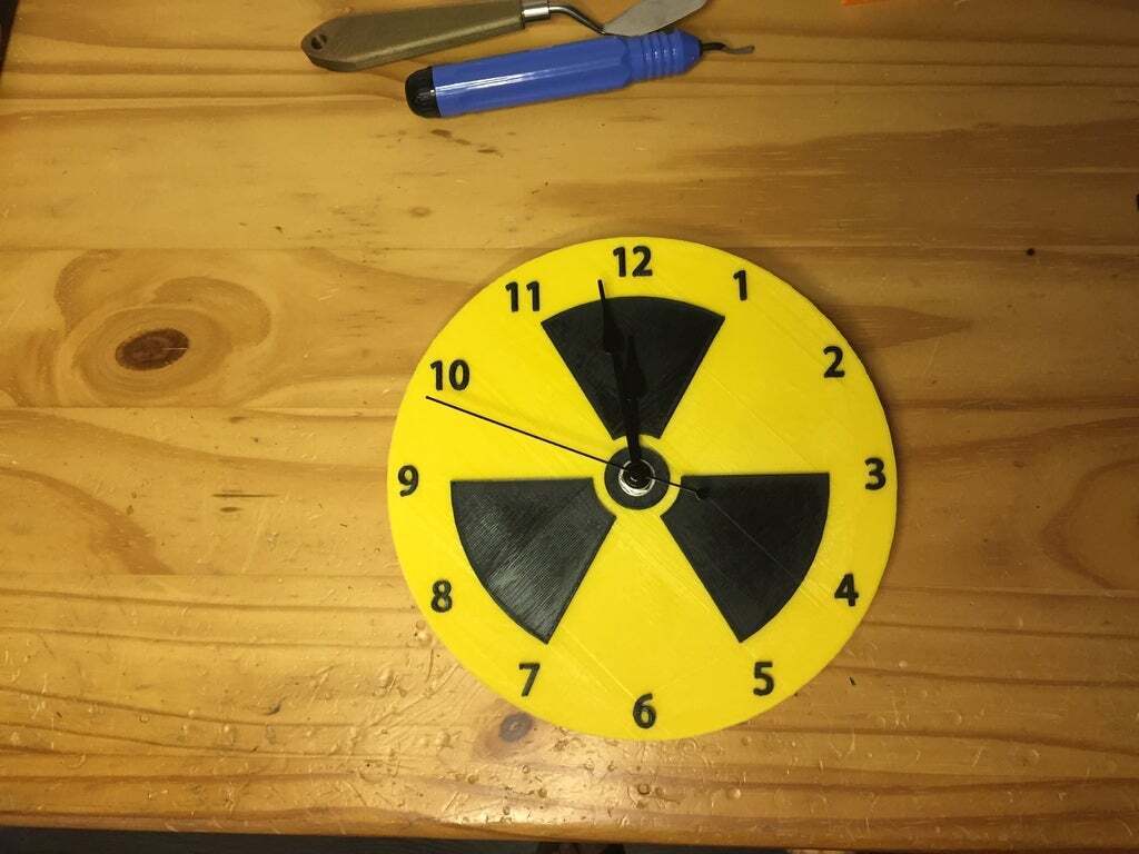 Free STL file Radioactive clock・3D print object to download・Cults