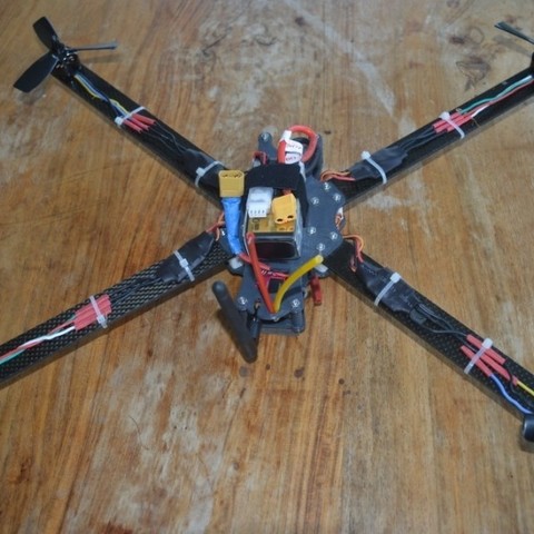 3D printable Q3D 220 FPV Racing Frame • made with XYZ Jr01 ・ Cults