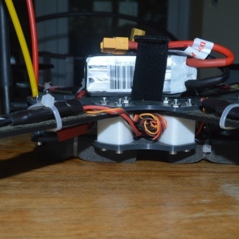 3D printable Q3D 220 FPV Racing Frame • made with XYZ Jr01 ・ Cults