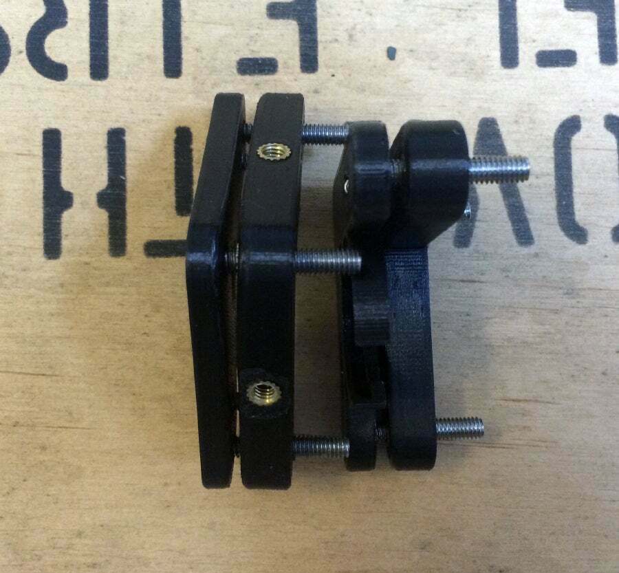 Free STL file Kinematic Mirror Mount for Optics・3D printing template to ...