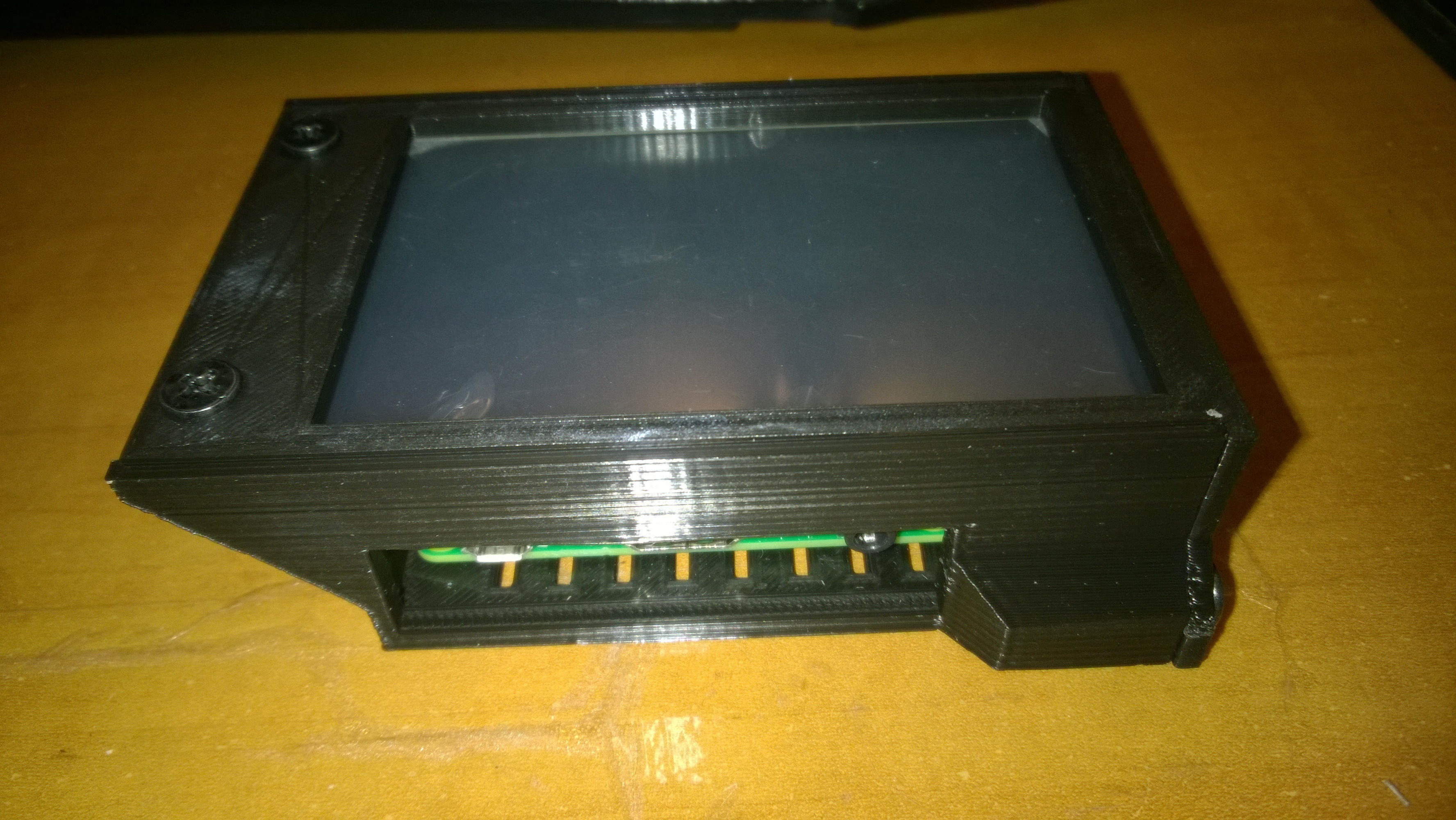 Fichier STL gratuit Raspberry pi 3 boitier + écran 4 pouces・Objet ...