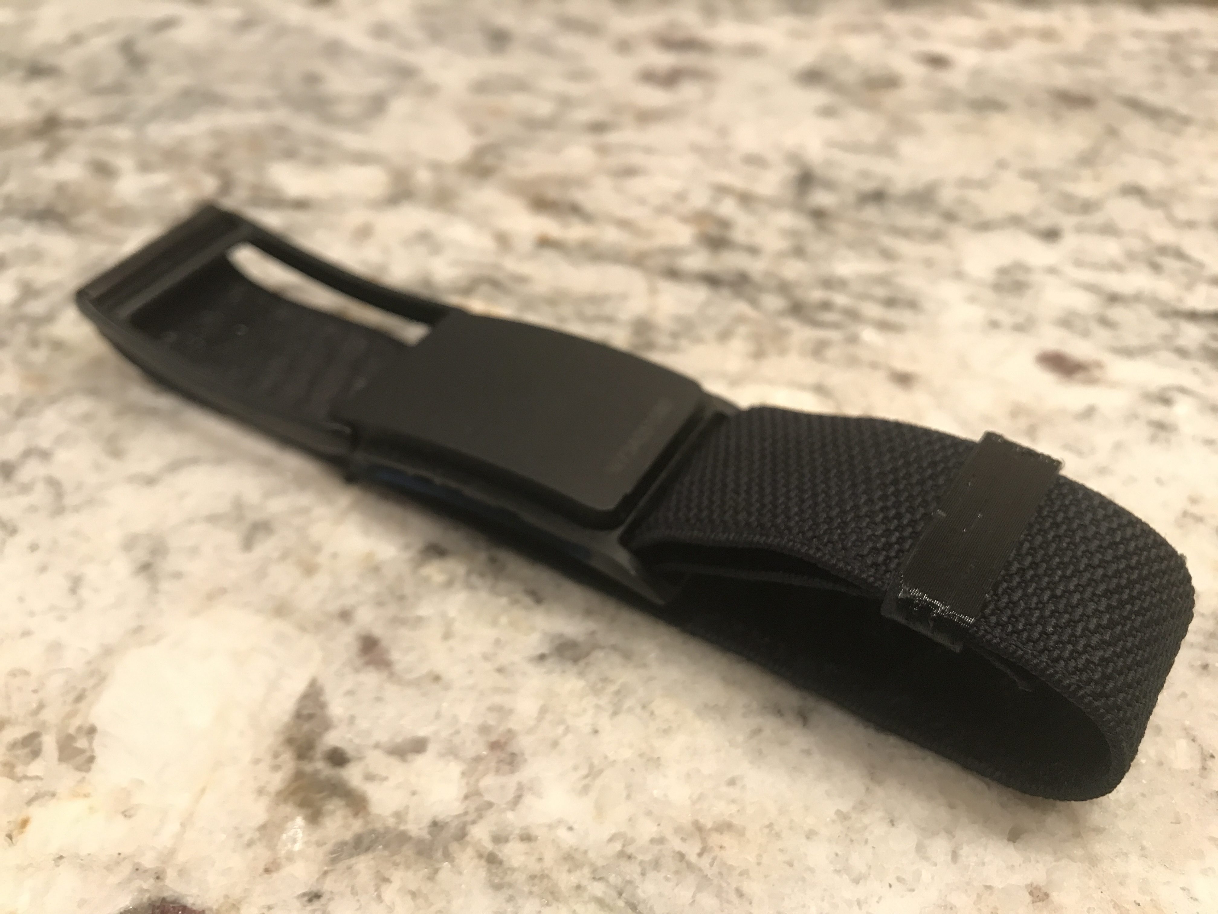 Free STL file Strap keeper for Whoop strap v3 👽・3D printing model to ...