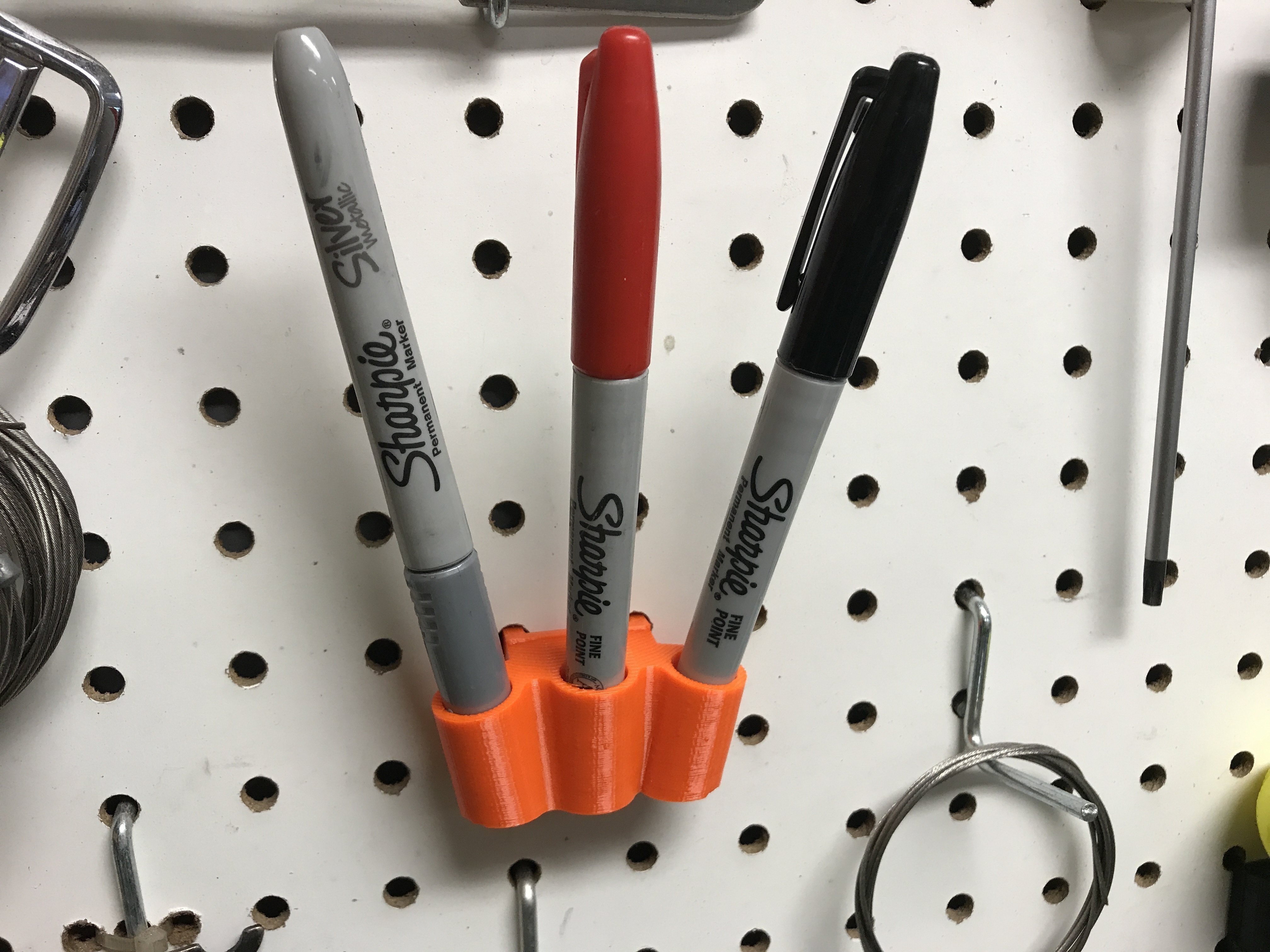Free STL file Sharpie holder for pegboard 🏠・3D printing model to ...