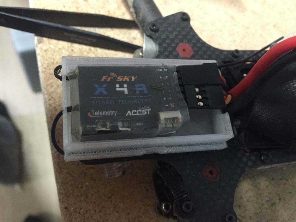 Free STL file Hardcase FrSky X4R (for ImmersionRC Vortex) 🚁・3D printing ...
