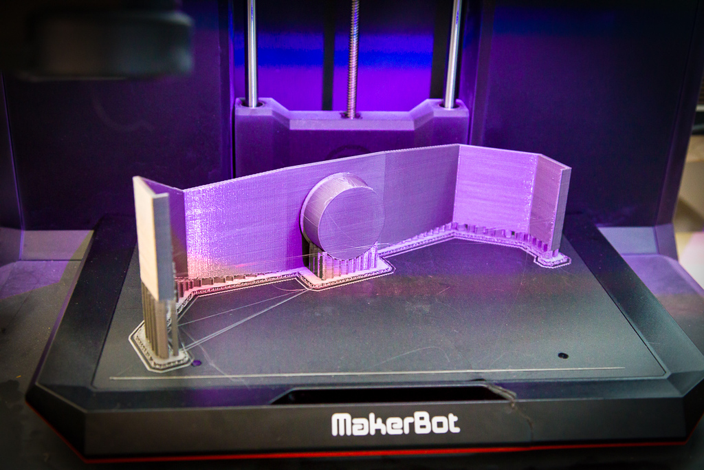 Free 3D file Filament Spool Fixture for Makerbot Replicator + 🪢・Object ...