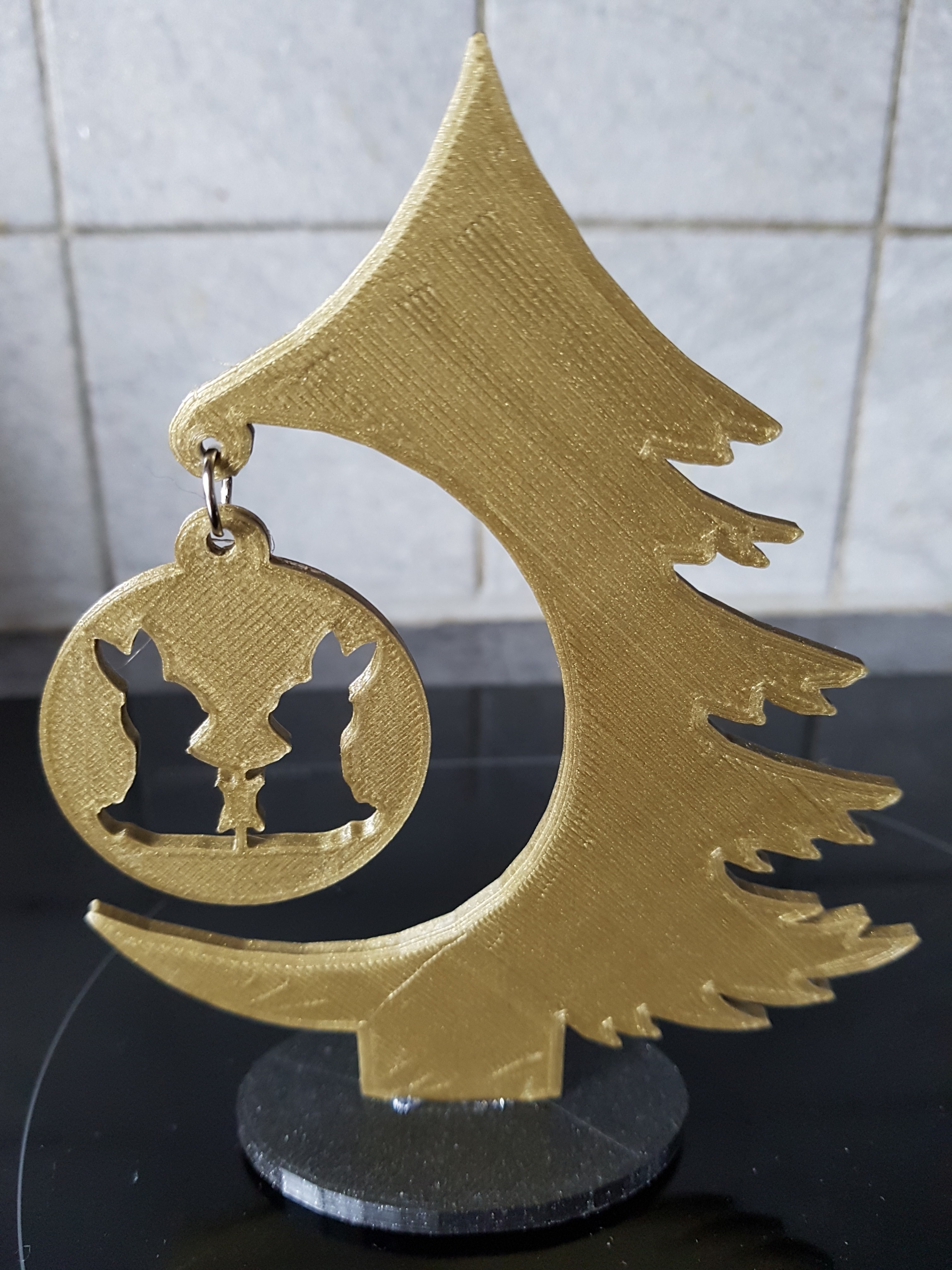 Archivo STL gratuito mi hermoso árbol y sus bolas decorativas 🐾・Design ...