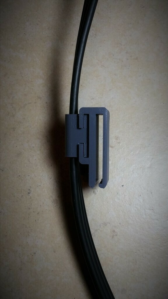 Free 3D file HTC Vive, Valve Index - Cable Support - Waist/Belt Clip ...