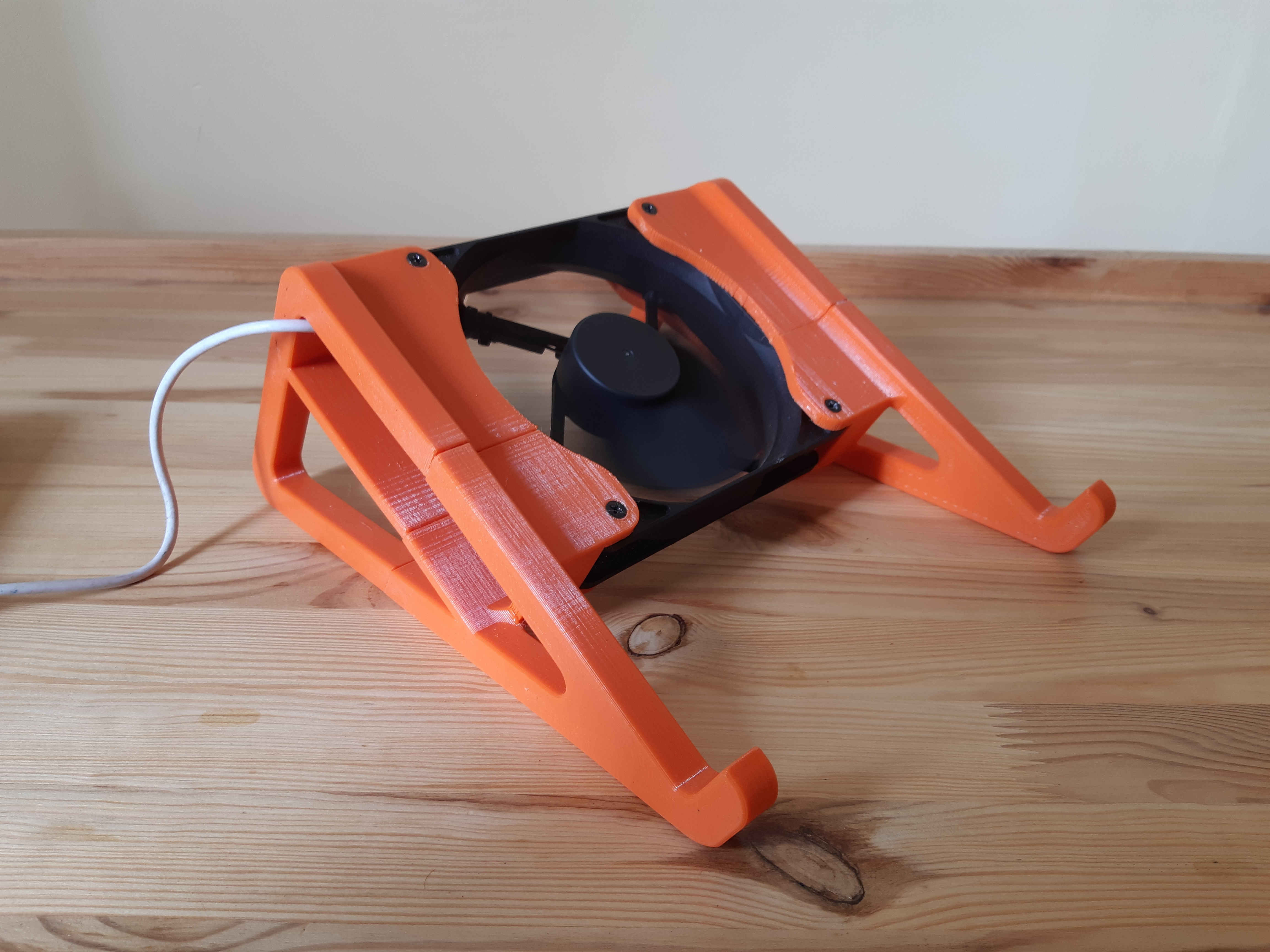 STL file LAPSTA - Laptop Stand for 13" Computer (MacBook, PC ...)・3D ...