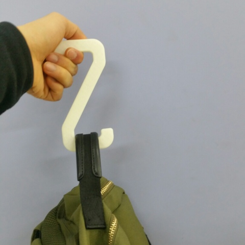 Télécharger fichier 3D gratuit S Hanger accroche Sac à dos pour bureau ...