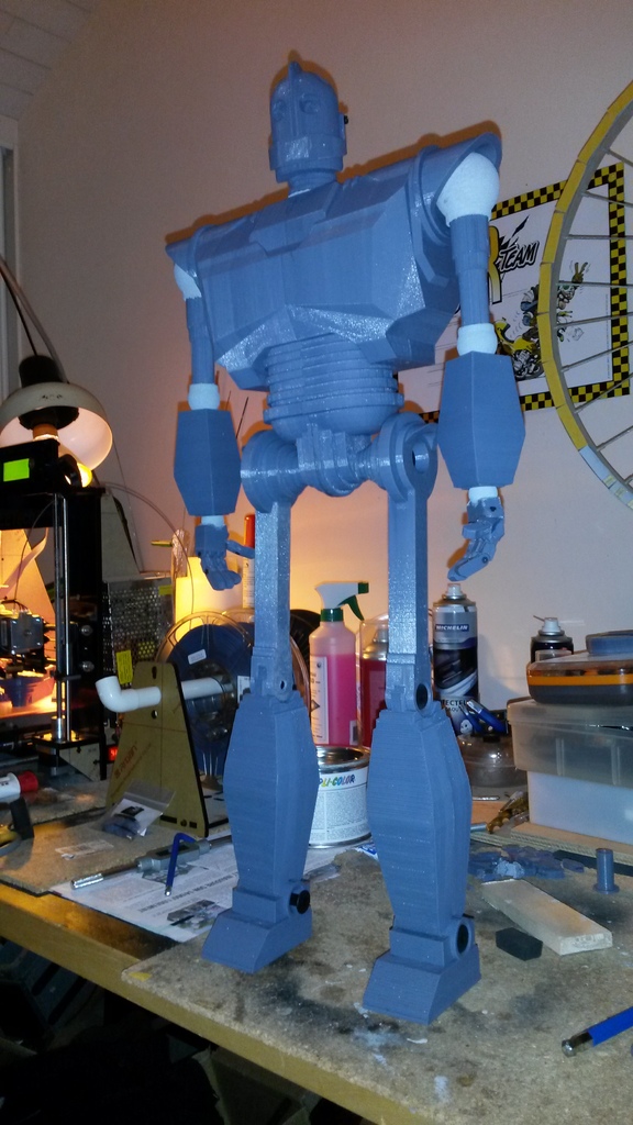 Free 3D file The Iron Giant 🎲・3D print model to download・Cults
