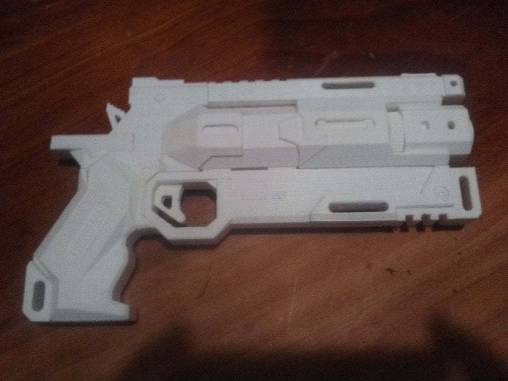 Free STL file Wingman Hand Gun from Titanfall 2 ・3D printer model to ...