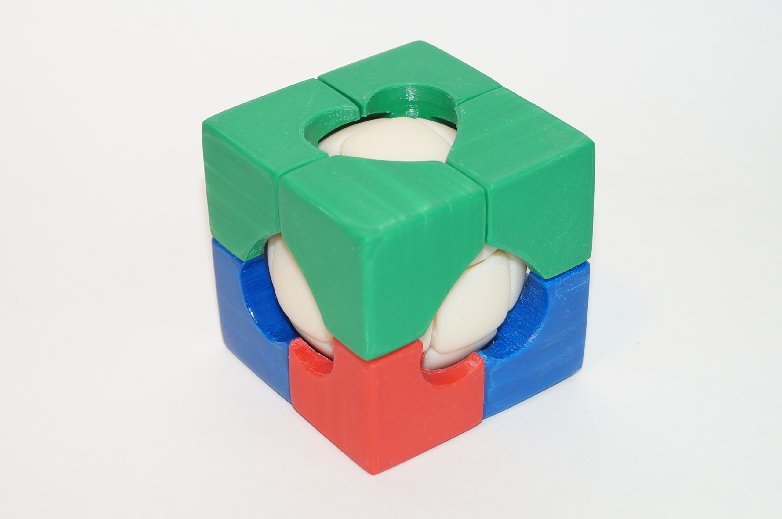 STL file FDM Center Heart Cube 💜・3D printer model to download・Cults