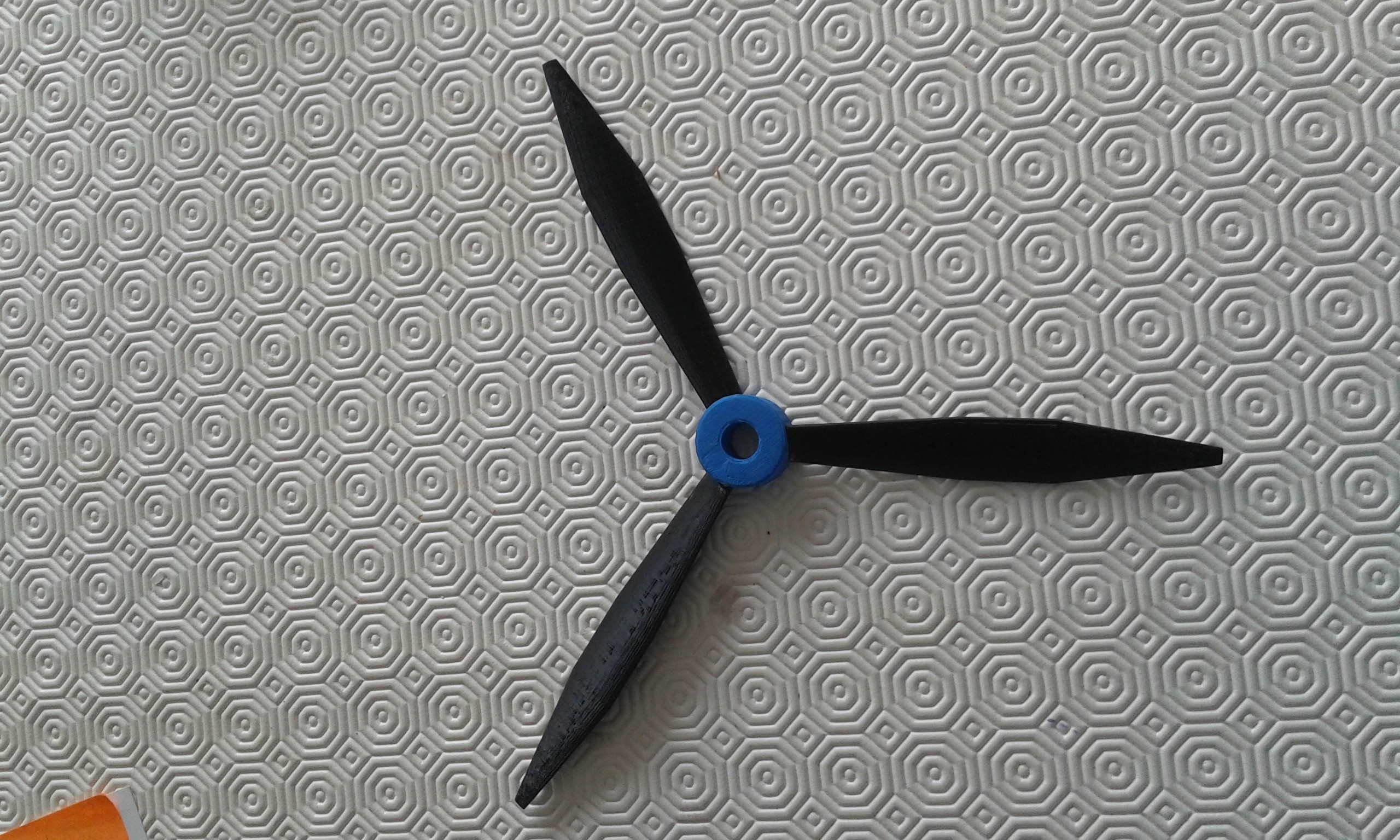 STL file Triple airplane propeller or wind turbine・3D printing idea to ...