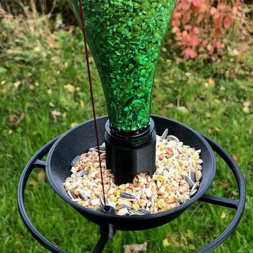 Bird feeder - Free 3D Print Model