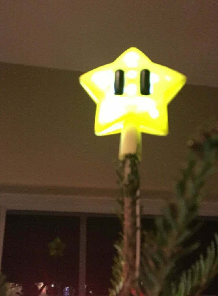 Free STL file Mario Star Decorations Xmas Tree Topper with Simple LED ...