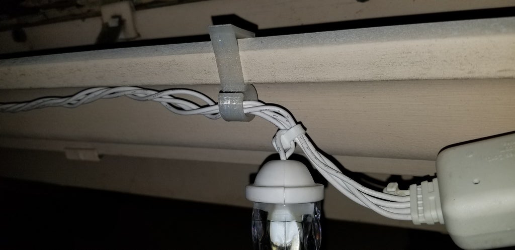 Free STL file Christmas Light Gutter Clip・3D printing idea to download・Cults