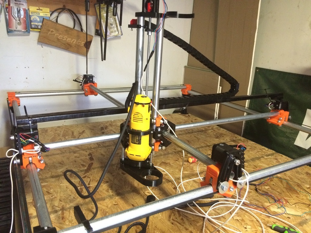 Fichier 3D gratuit MPCNC Z-Axis Drag Chain Mount Clamp・Design à télécharger et à imprimer en 3D ...