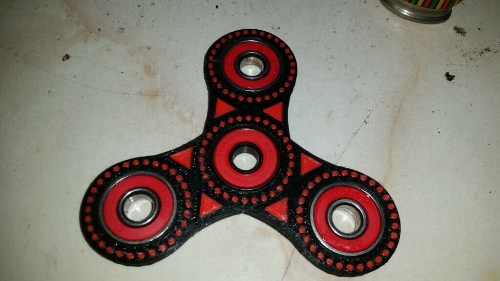 Free 3D file Dual Color Fidget Spinner・3D print object to download・Cults