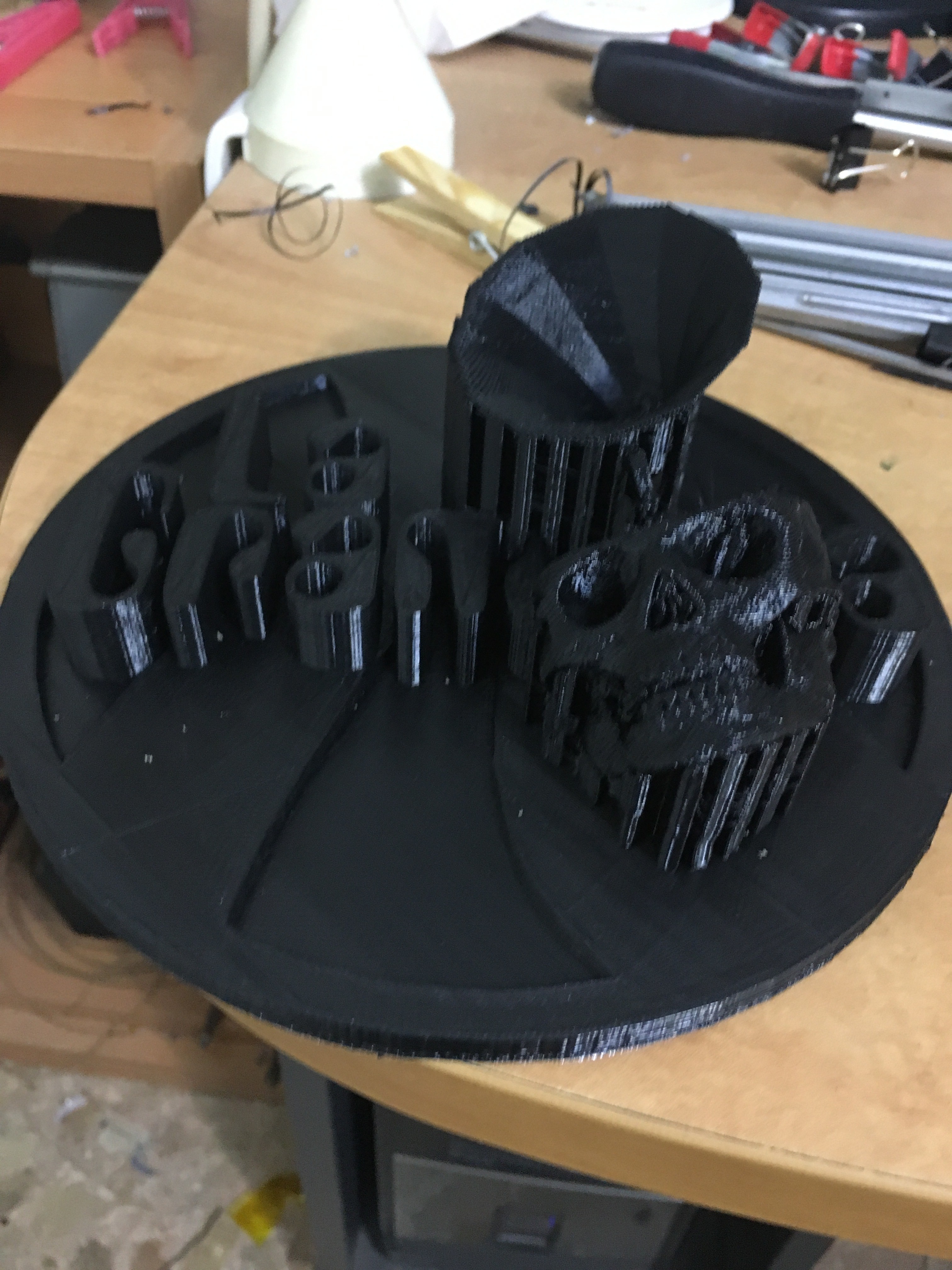 Free STL file logo LAGRAMOLA・Design to download and 3D print・Cults