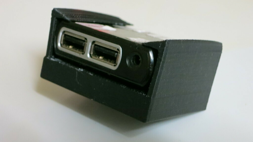 Free 3D file 4 Port USB Bracket with 6mm mounting hole・Object to ...