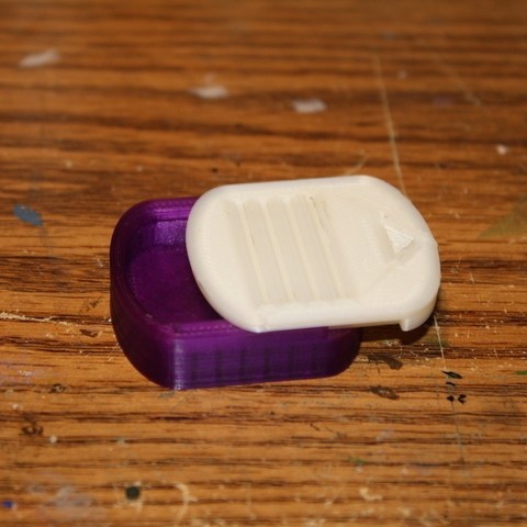 Download free 3D printing files Pill Box with Magnets - Enlarged ・ Cults