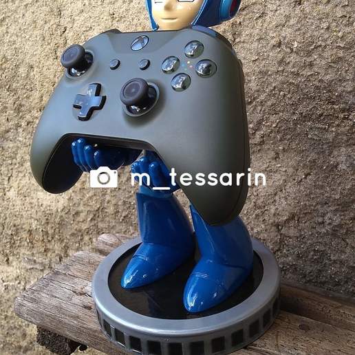 Descargar archivo STL Soporte para el móvil y el joystick de Megaman ...