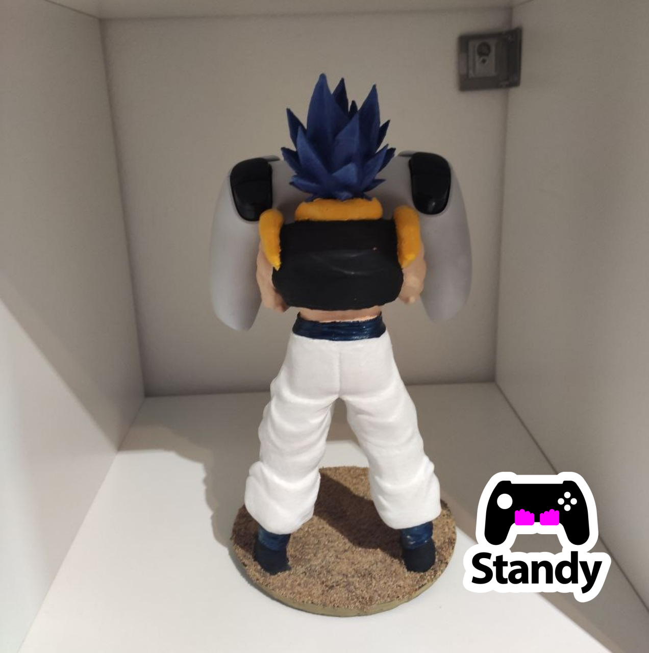 OBJ file gogeta controller PS4/PS5 stand・Model to download and 3D print ...