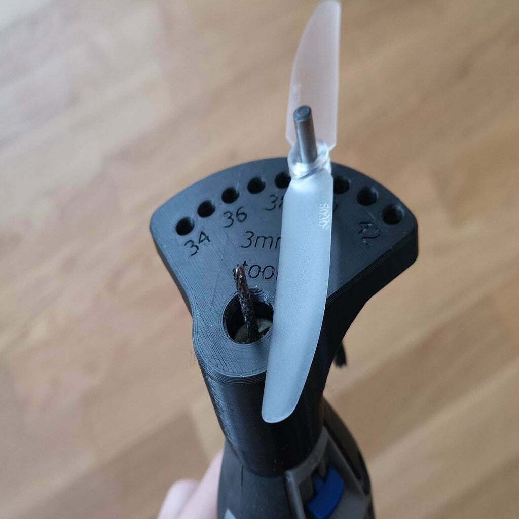 Free STL file Dremel propeller cutter (diam 68-84mm)・Template to ...