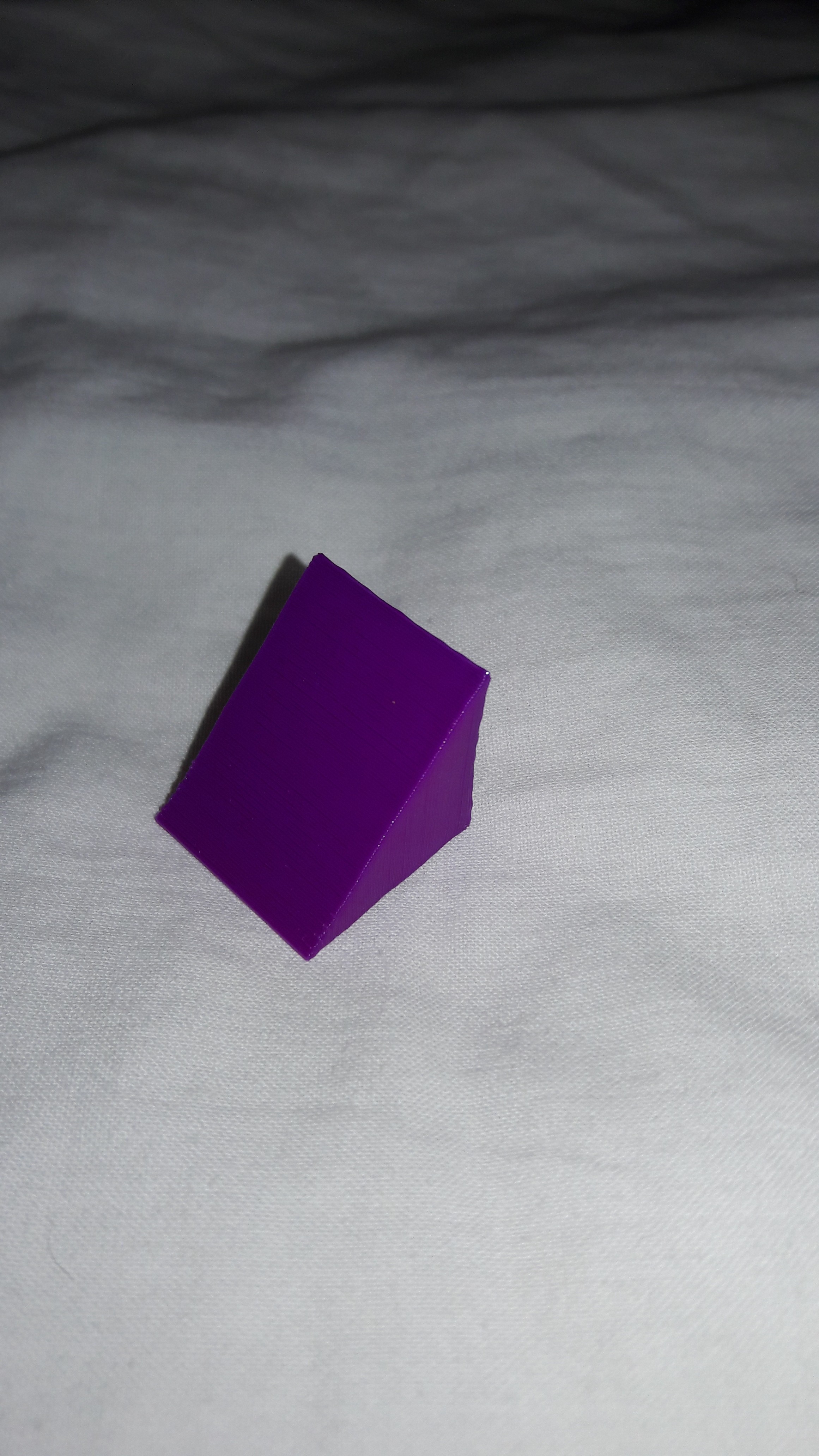 Archivo STL gratis ESQUINERO・Plan de impresión en 3D para descargar・Cults