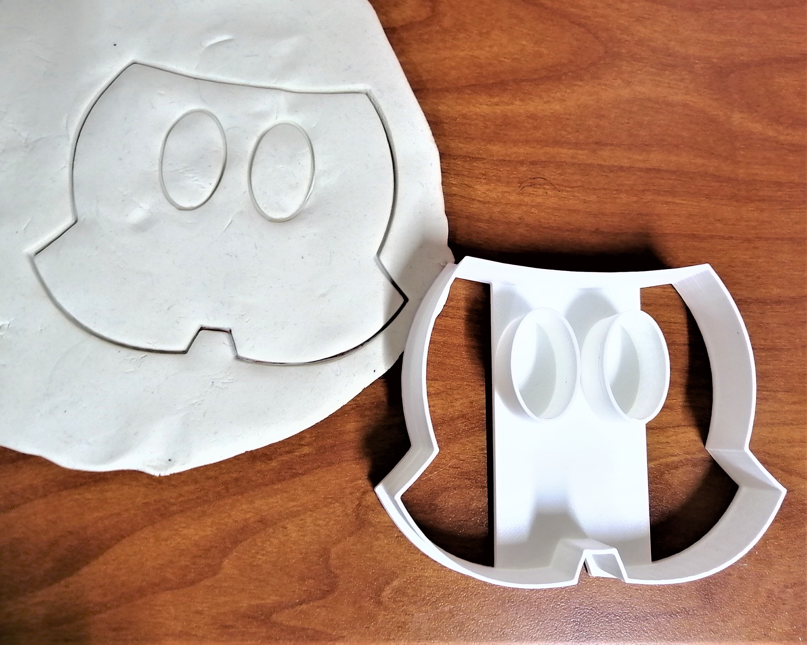 STL file Mickey Mouse cookie cutter set・3D printer design to download・Cults