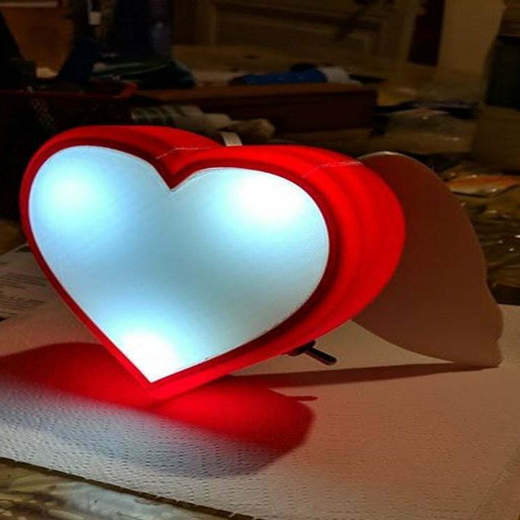 Free STL file Heart angel Lamp・3D printer design to download・Cults