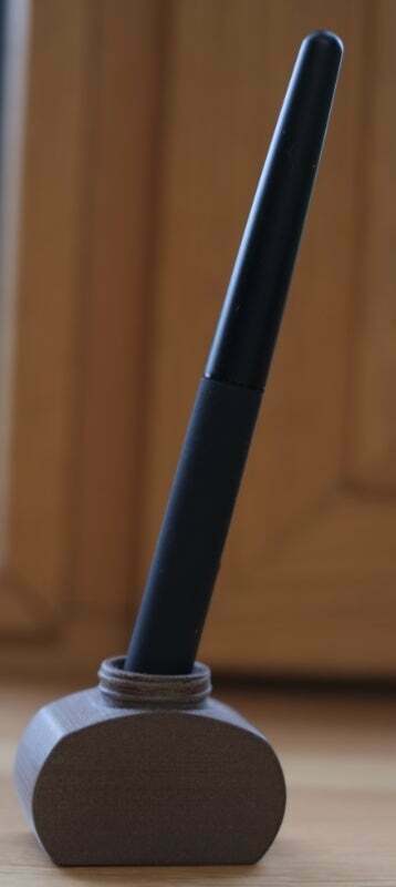 Free STL file XP-Pen Holder for P05 🔧・3D printable model to download・Cults