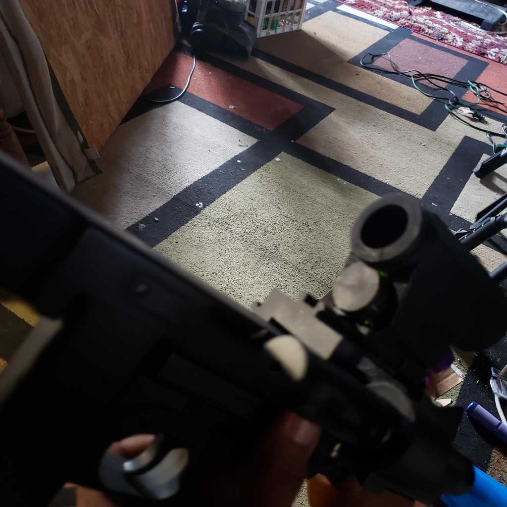 Free 3D file Big ol Mock scope with working reticle / hologram 🔫・3D ...